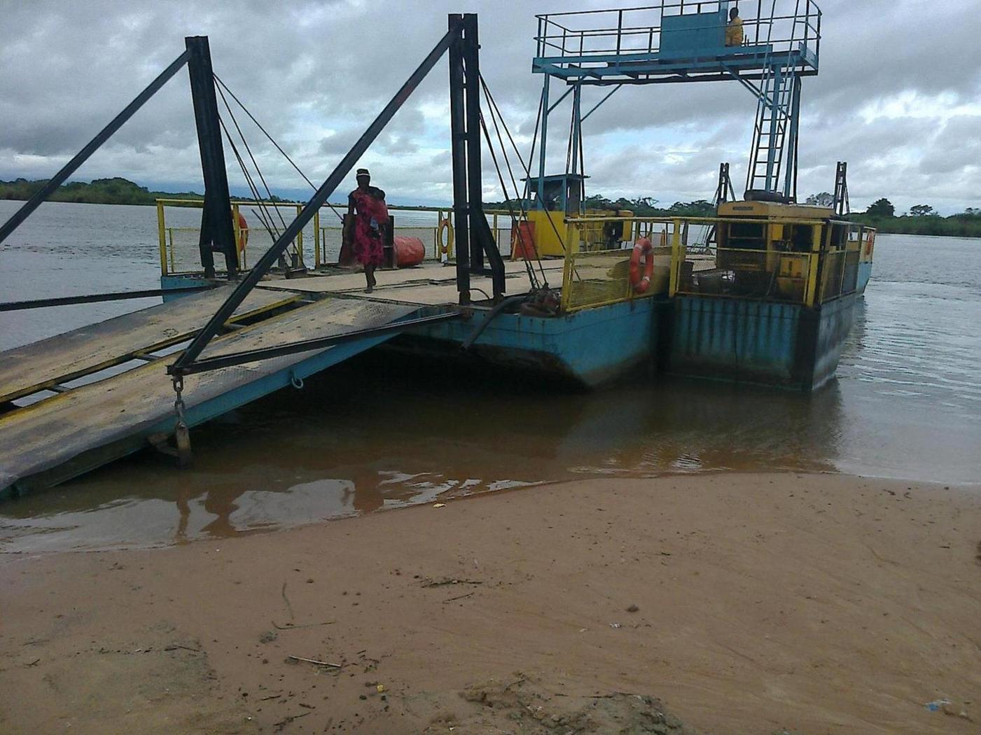 Chavuma residents appeal for speedy works on the pontoon - Zambia