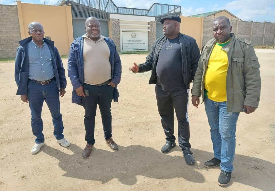 HON.CHITOTELA VISITS DR.CHRIS ZUMANI ZIMBA AT MWEMBESHI REMAND PRISON ...