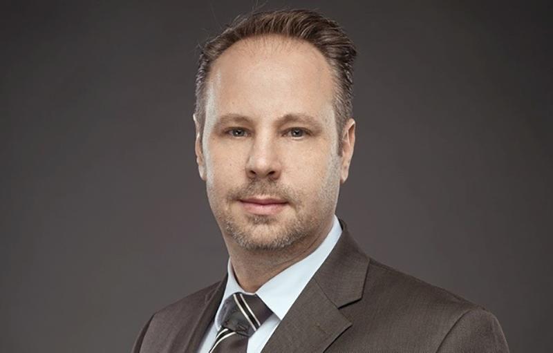 CEO of UK miner flies into Harare to recover diamonds from RBZ after 12 ...