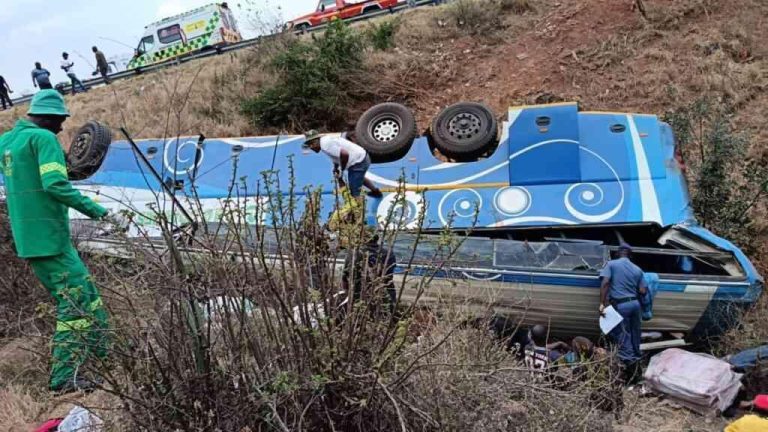 40 Zimbabweans, Malawians killed in SA horror crash - zimbabwe